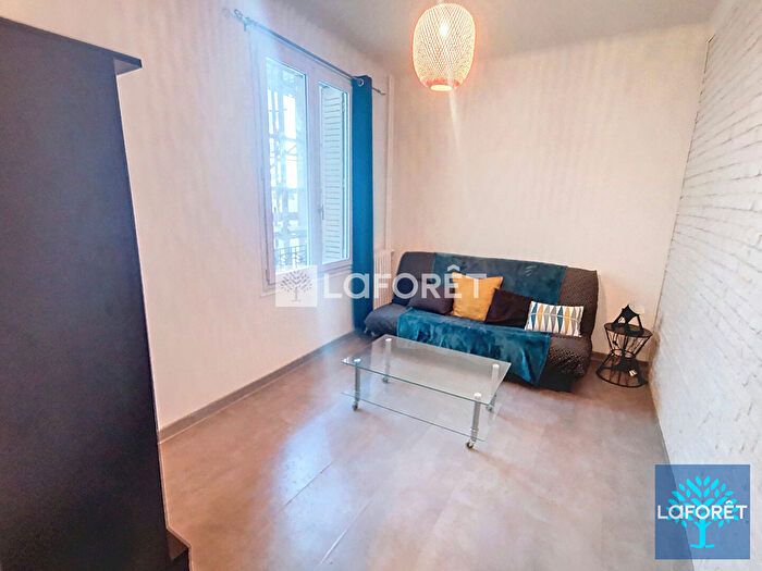 Appartement 1 pièce à louer - Neuilly-Plaisance, Eglise, Gare