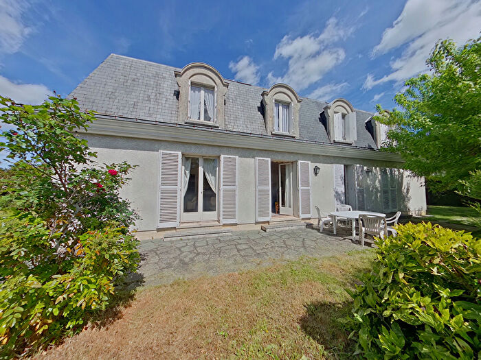 Maison 9 pièces à vendre à Châtellerault, Ozon