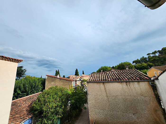 Saint-Saturnin-lès-Avignon - Appartement 2 pièces à louer