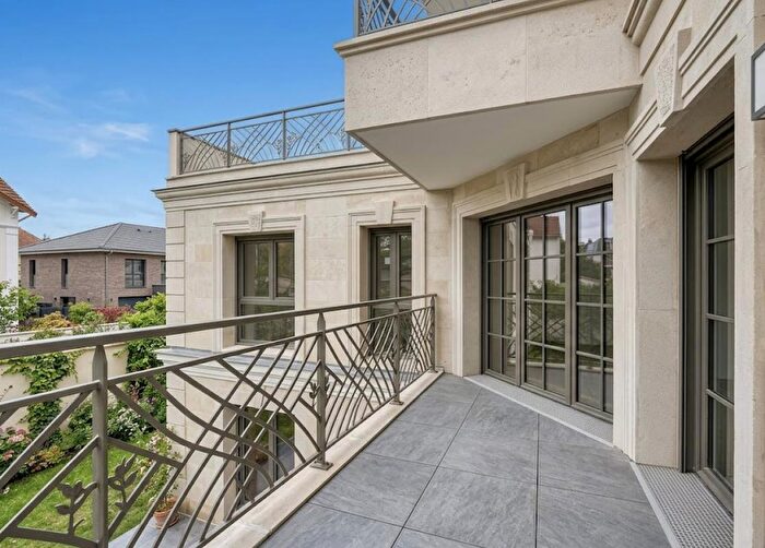 Appartement 4 pièces à vendre à Plaisir, Centre-ville, Château
