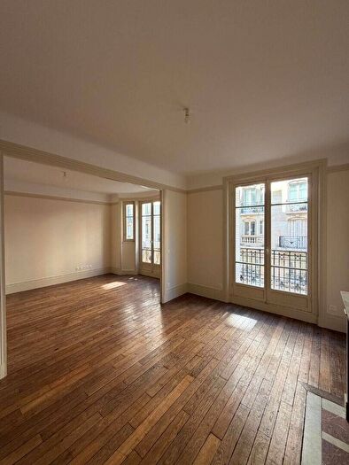 Appartement 4 pièces à louer à Emeriau-Zola, Paris 15ème arrondissement