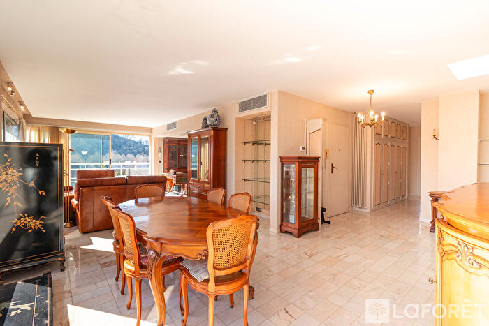 Appartement à vendre - Périgueux - 4 pièces - 3 chambres