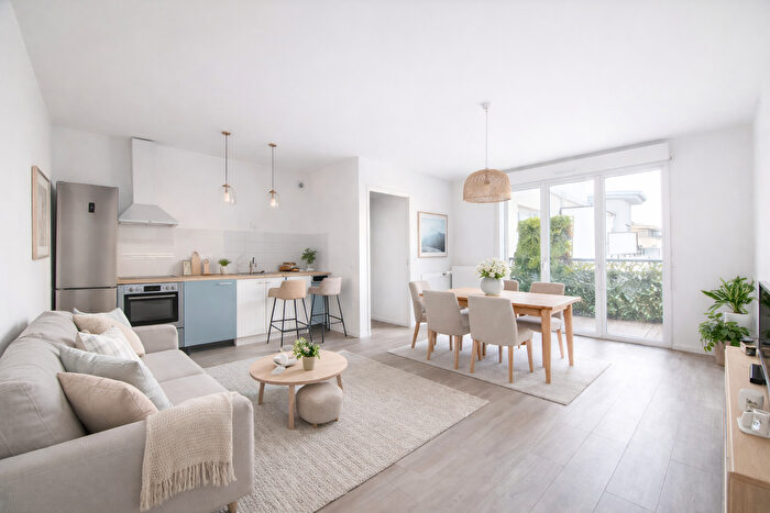 Appartement à vendre - Thiais, Grands-Champs - 3 pièces - 2 chambres