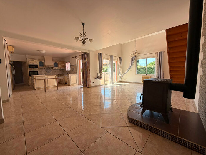 Maison 5 pièces à Saint-Laurent-de-la-Salanque, à vendre