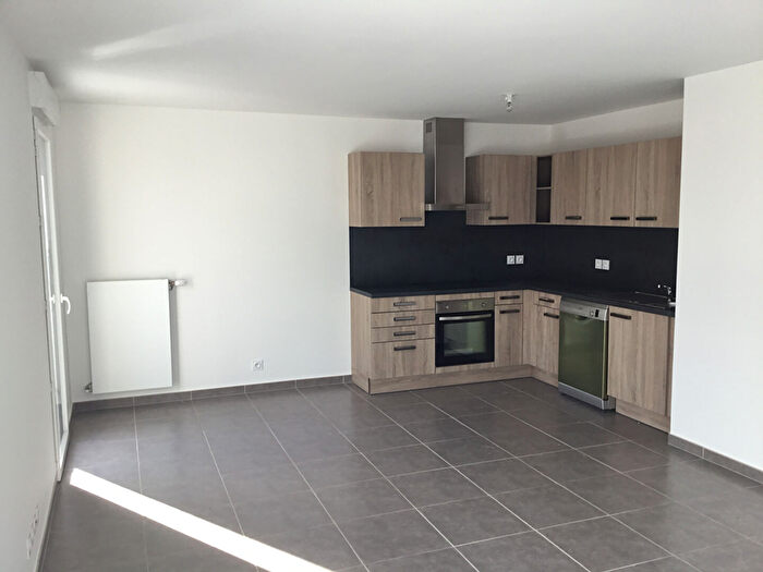 Ferney-Voltaire : Appartement 4 pièces à louer