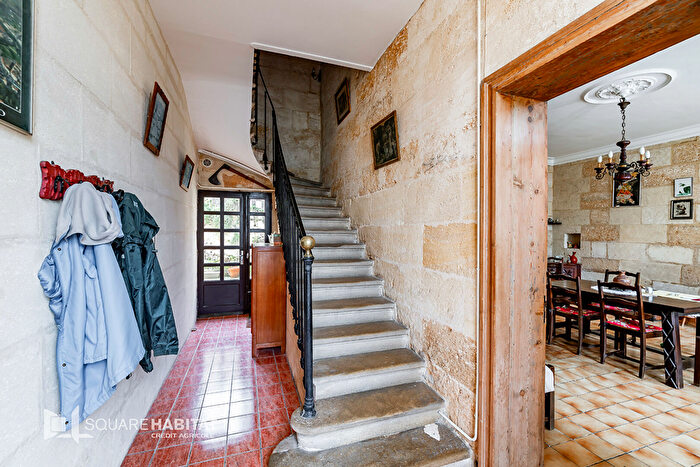 Maison à vendre - Tauriac - 7 pièces - 5 chambres