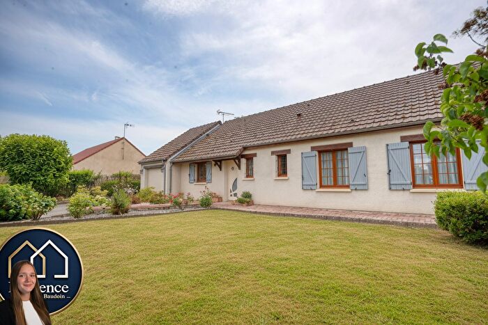 Maison 6 pièces à Tremblay-les-Villages, à vendre
