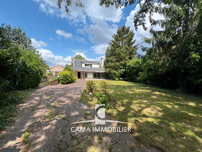 Maison à vendre - Buc - 10 pièces - 7 chambres