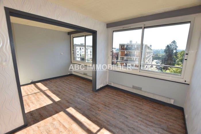 Vanteaux-Puy Las Rodas, Limoges : Appartement 1 pièce à louer