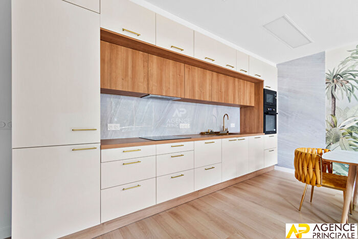 Appartement à vendre - Maisons-Laffitte, Ouest - 5 pièces - 3 chambres