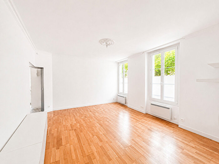 Appartement 2 pièces à Sèvres, Centre-ville, Cristallerie, Manufacture, Danton, à vendre