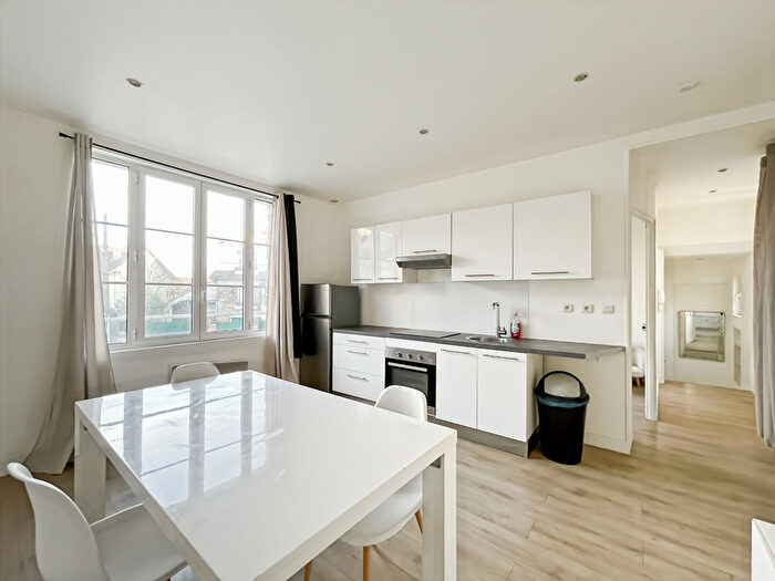 Appartement à vendre - Melun, Rive de Seine, Sud - 3 pièces - 2 chambres