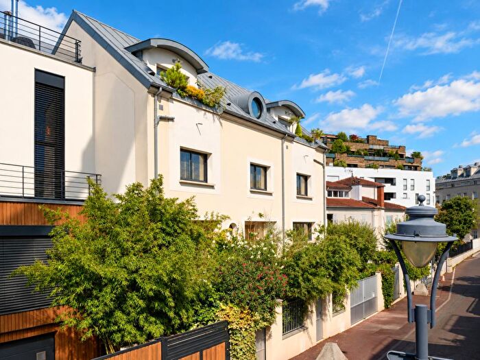 Issy-les-Moulineaux, Centre-ville, Corentin Celton, Les Varennes - Maison 8 pièces à vendre