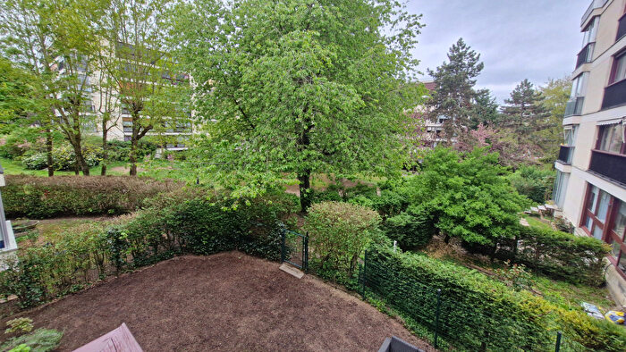 Appartement 5 pièces à vendre - Fontenay-le-Fleury, Plaine