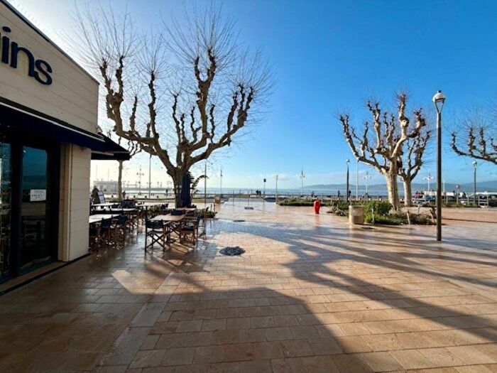 Appartement à louer - Iscles, Saint-Raphaël - 2 pièces - 1 chambre