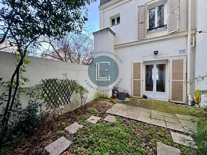 Appartement à vendre - Fontenay-sous-Bois, Centre-ville - 2 pièces - 1 chambre