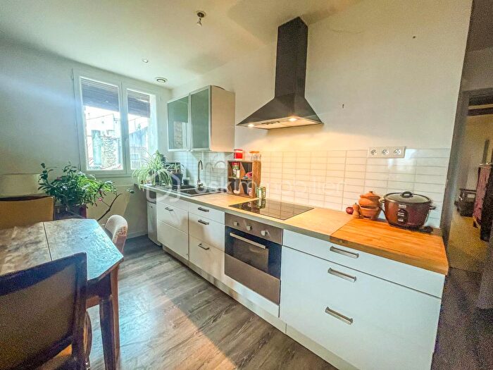Aubenas, Centre-ville - Appartement 6 pièces à vendre