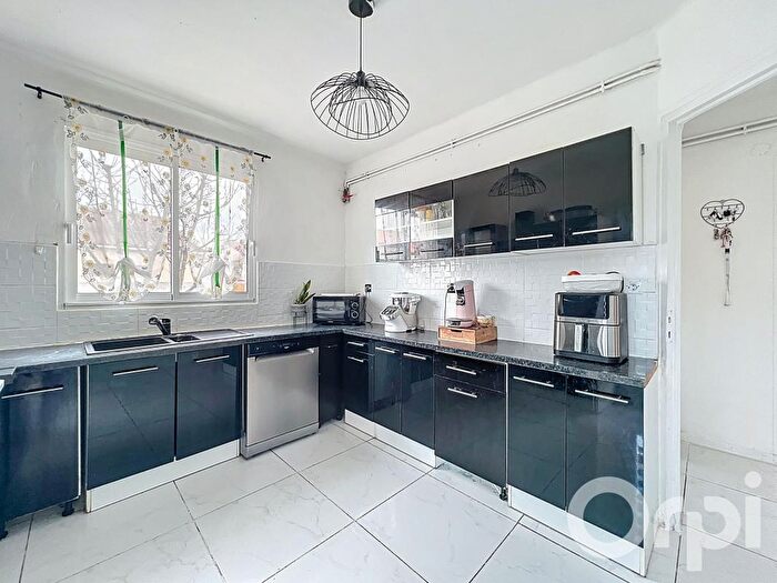 Maison à vendre - Toulouges - 6 pièces - 5 chambres