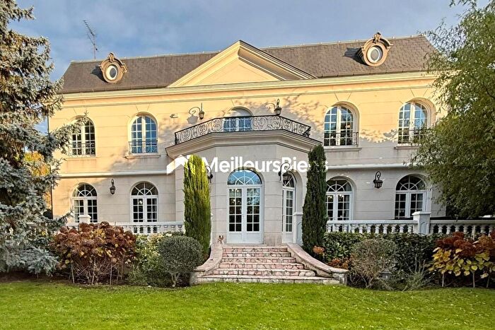 Maison à vendre - Saint-Maur-des-Fossés, La Varenne - 13 pièces - 9 chambres