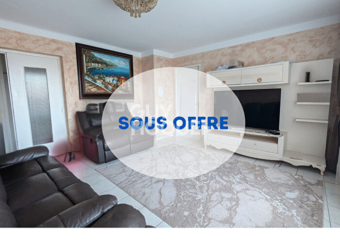 Appartement à vendre - Décines-Charpieu, Berthaudière - 3 pièces - 2 chambres