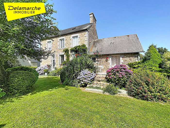 Maison 6 pièces à Les Chambres, à vendre