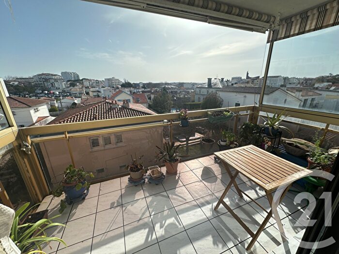 Appartement à vendre - Royan, Centre-ville - 3 pièces - 2 chambres