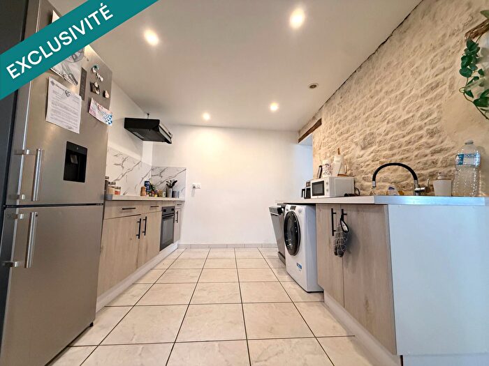 Maison 7 pièces à vendre - Fontenay-le-Comte, Charzais, Granges, Ardennes