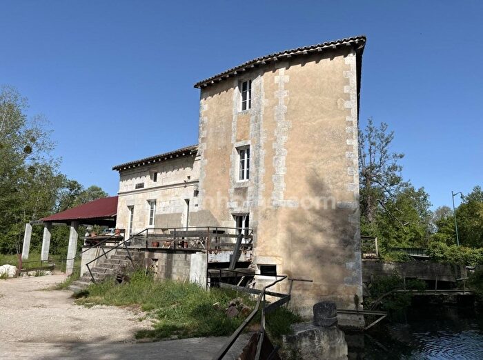 Vindelle : Maison 5 pièces à vendre