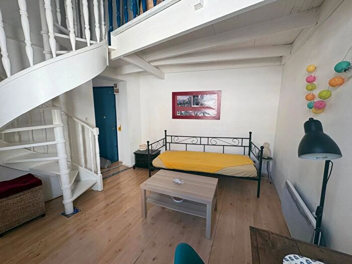 Appartement 2 pièces à Aix-en-Provence, Centre-ville, à louer