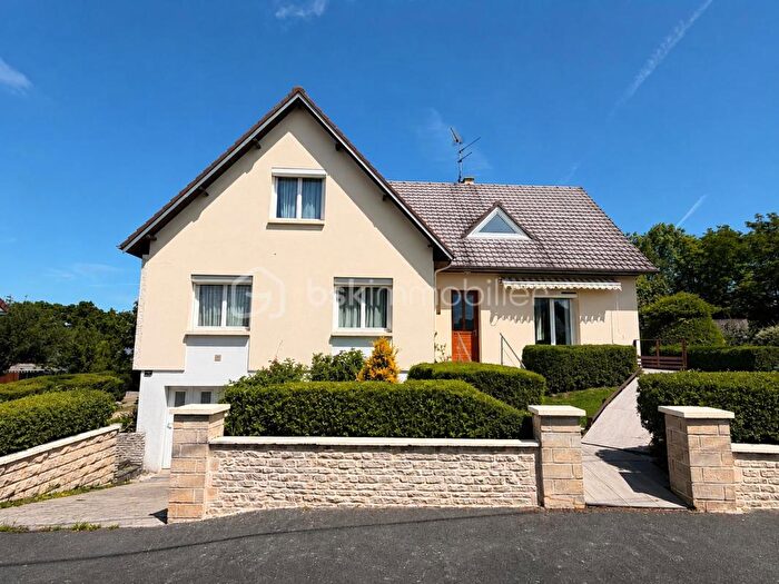 Troarn - Maison 8 pièces à vendre