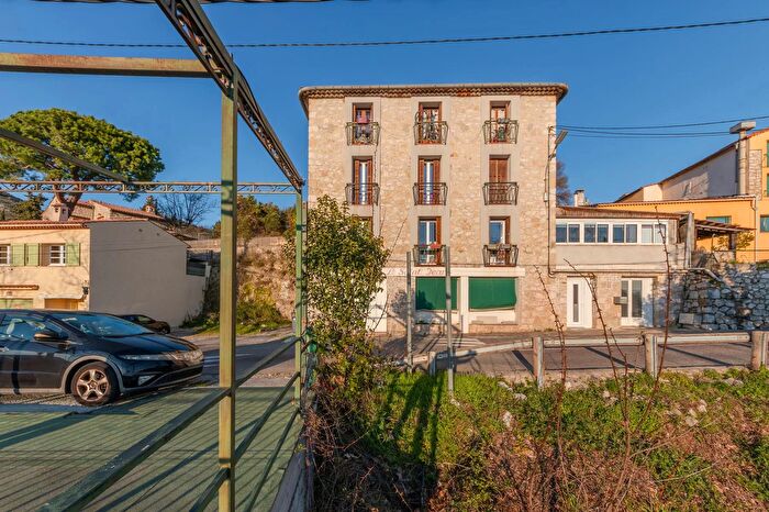 Aspremont : Appartement 3 pièces à vendre