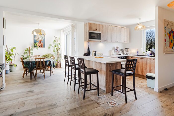 Maison à vendre - Marzan - 5 pièces - 4 chambres