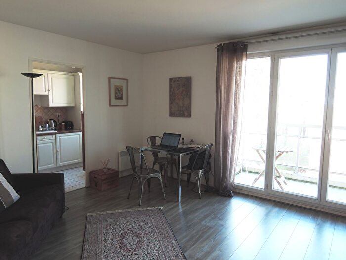 Massy, Massy-Opéra, La Bonde : Appartement 2 pièces à louer