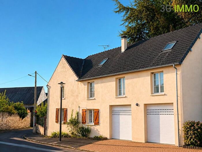 Maison 10 pièces à vendre à Ivry-le-Temple
