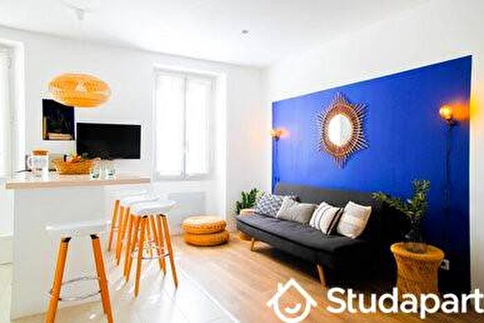 Appartement à louer - La Joliette, Marseille ème arrondissement - 1 pièce - 2 chambres