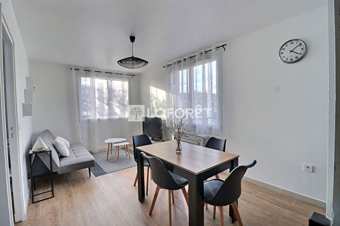 Appartement à louer - Vitry-sur-Seine, Paul Forment, La Ferme - 2 pièces - 1 chambre