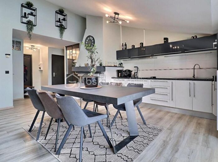 Appartement à louer - Ham-sous-Varsberg - 9 pièces - 3 chambres