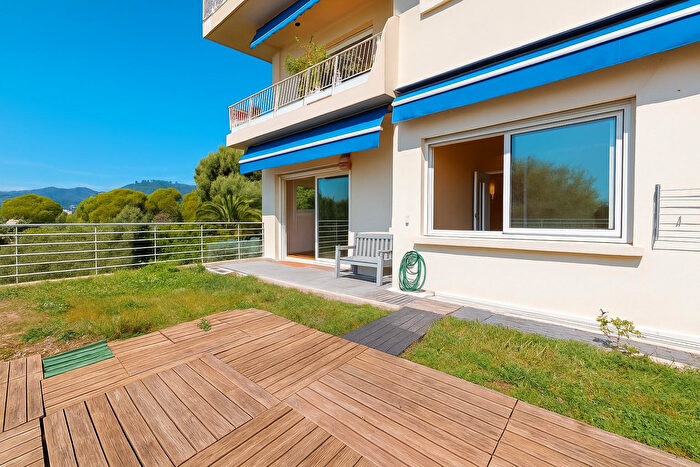 Appartement à louer - Nice, Mont-Boron - 4 pièces - 3 chambres