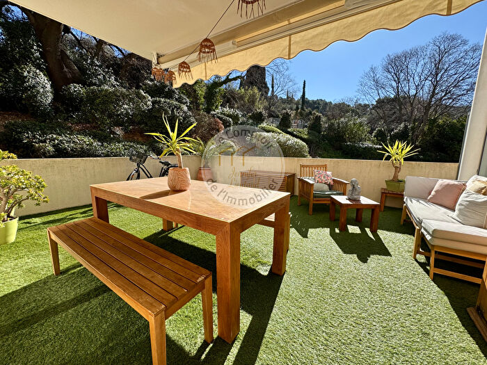 Appartement à vendre - Marseille e , Saint-Tronc - 3 pièces - 2 chambres