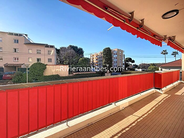 Appartement à vendre - Antibes, Rabiac, Carriat, Les Semboules, Les Brusquets - 3 pièces - 2 chambres