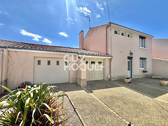 Fontenay-le-Comte, Les Moulins, La Gare - Maison 5 pièces à vendre