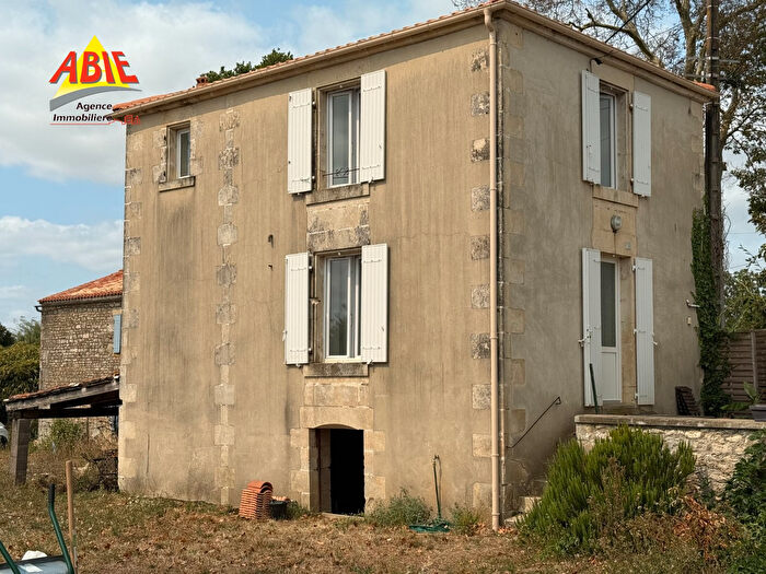 Maison à vendre - Oulmes - 3 pièces - 2 chambres