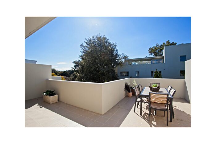 Appartement 4 pièces à Wattignies, Centre-ville, Le Village, à vendre