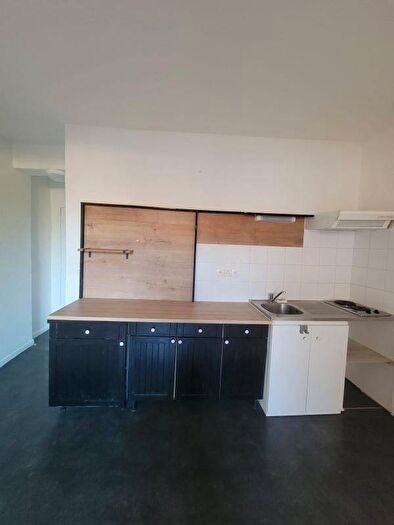 Appartement à louer - Mairie-Stade-Bergereau-Depart, Orthez - 1 pièce