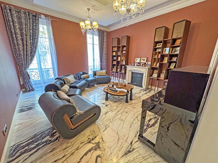 Nice, Carabacel : Appartement 4 pièces à vendre