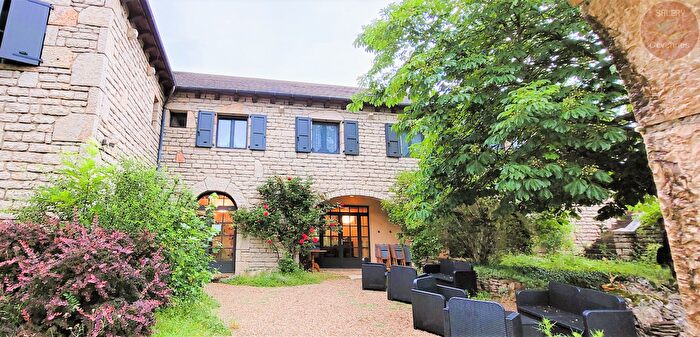 Maison à vendre - Mas-Saint-Chély - 14 pièces - 9 chambres