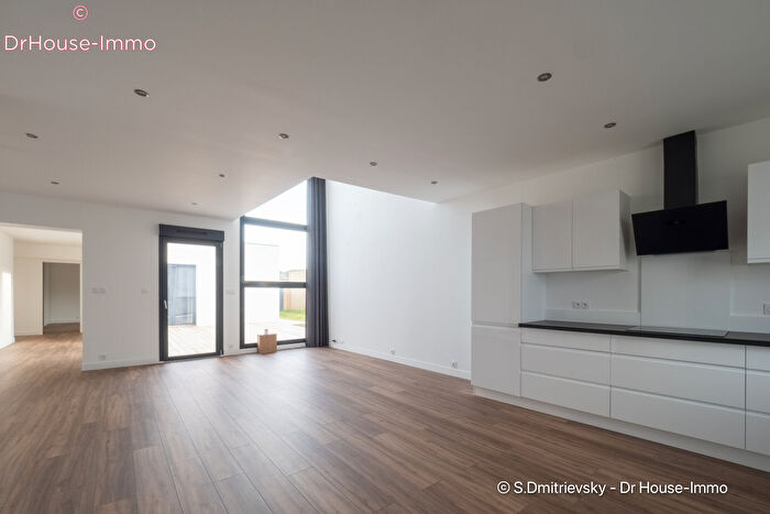 Maison à vendre - Gaillan-en-Médoc - 5 pièces - 4 chambres