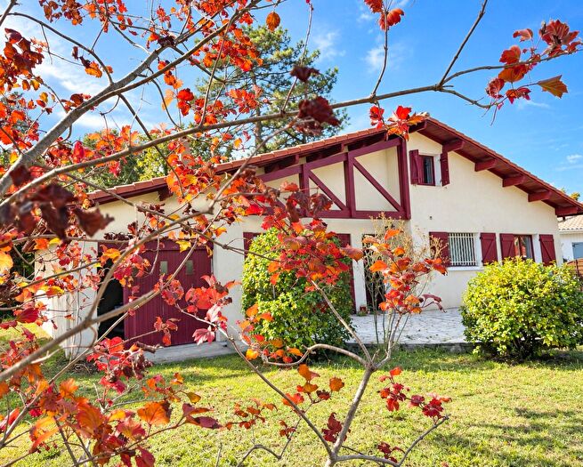 Maison 6 pièces à Lège-Cap-Ferret, à vendre