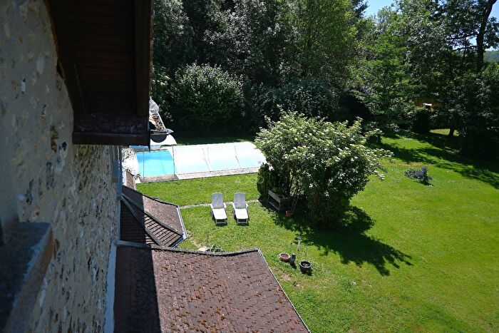 Maison 11 pièces à vendre à Ménilles