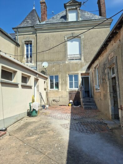 Maison 10 pièces à vendre à Chaufour-Notre-Dame